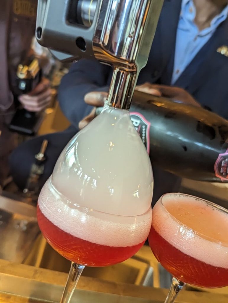 Emmanuelle : un nouveau lounge chic & sexy à découvrir à Montréal ...